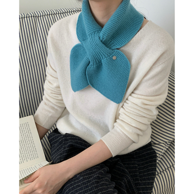 Carrier 韩国100%绵羊毛尖角桃心小围巾女保暖针织交叉装饰围脖潮