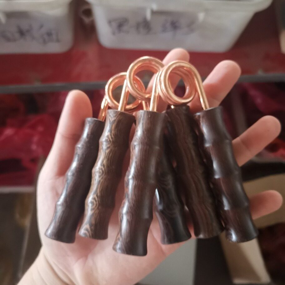 鸡翅木握力器手部按摩器健身减压器材木质按摩器手手臂手力