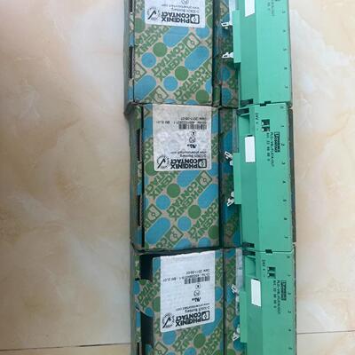 PLC-V8L-FLK14/OUT 2299660 工业自动化控制模块议价维修