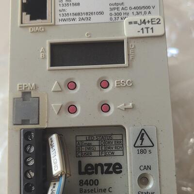 E84AVBCE3714SX0 伦茨变频器 8400 BaseLine C 工控设备议价维修