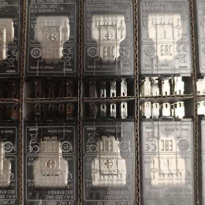 议价施耐德RXM4AB2B7继电器   一盒10个