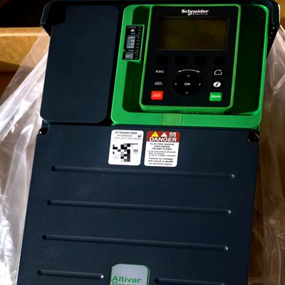 ATV930D15N4，15kW变频器，，