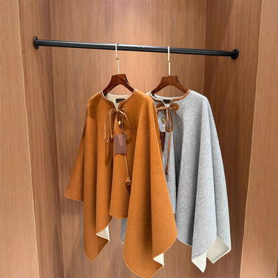 2025Lp同款斗篷轻奢感冬季保暖护颈围巾时尚披肩羊绒外套毯子秋冬