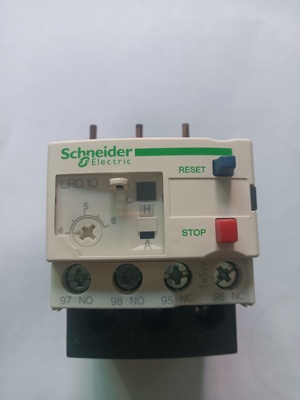 库存施耐德热继电器LRD10C 4-6A