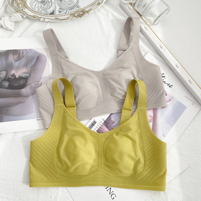 超薄大胸显小果冻条无钢圈文胸