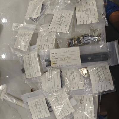 可维修JEOL电子产品，NEC 2SD555，2SC111议价