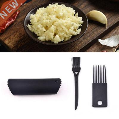 High Quality Manual Silicone Roll Tube Garlic Peeler Press K