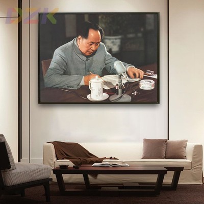 毛主席像墙画毛爷爷伏案书写画像伟人客厅玄关壁挂画铝合金装饰x2