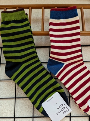 韩国ETNA女袜子东大门新款条纹女袜中筒百搭学院风海军棉袜3140