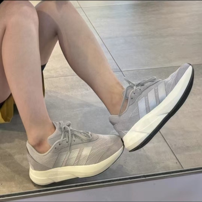 清仓特价adidas阿迪达斯LIGHTSHIFT男女低帮缓震运动跑步鞋JH9324