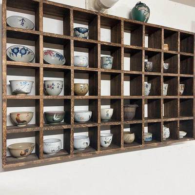 实木格子博古架收纳茶壶