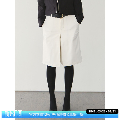 白色叠褶宽松廓形五分裙裤