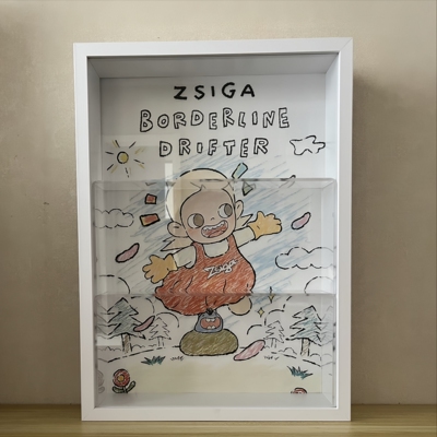 泡泡玛特Zsiga沿线走的人展示框