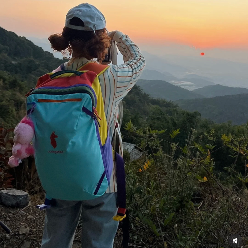 Cotopaxi羊驼双肩背包变形多巴胺28L户外旅行包男女大容量行李包