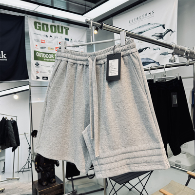 不对称三条杠珠地肌理针织短裤