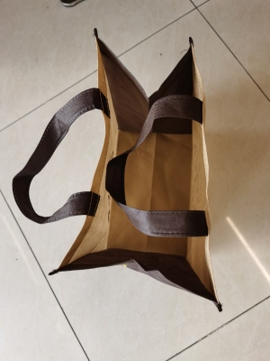 大益帆布袋，长27.7cm，宽18cm，高32.4cm，标价是10个的价格，