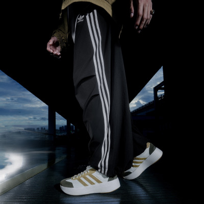 阿迪达斯三叶草男子运动宽松休闲舒适梭织伞兵裤KC2638 KC2639