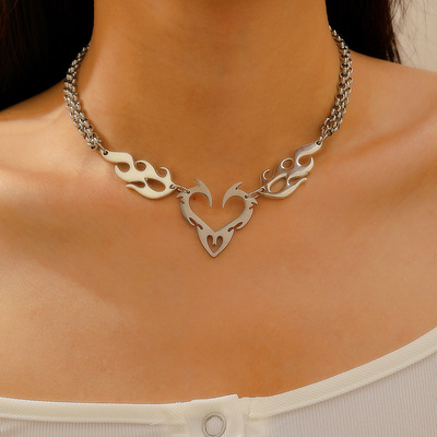 New retro flame totem necklace hip-hop heart pendant欧美项链