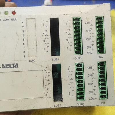 台达DTE10T温度控制器 DC24V供电 带4路输入输出接