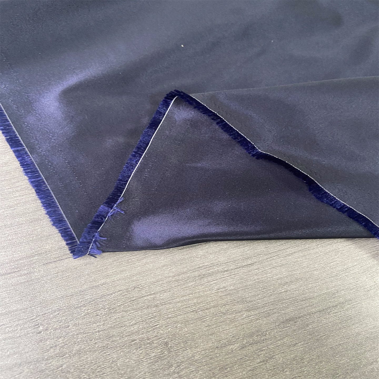 法国产轻薄涤纶塔夫绸廓感支棱时装面料定制礼服手工服饰布料