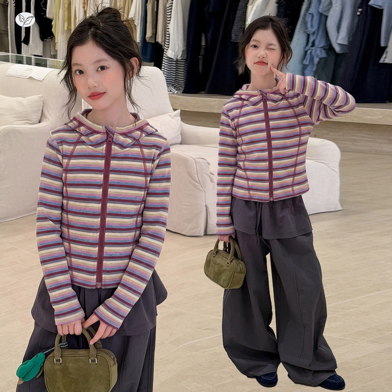 女童彩虹条纹连帽开衫两件套2026秋装休闲运动上衣屁帘裤套装套装