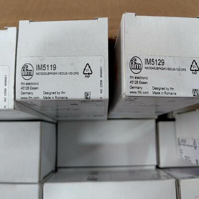 易福门IM5129 电感式传感器220/个 不议价(议价）