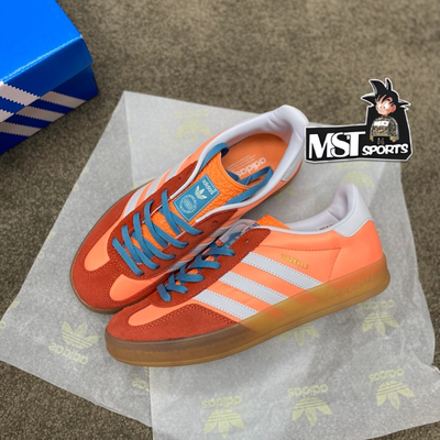 Adidas白橙男女低帮运动休闲板鞋