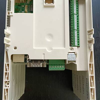 可议价71VW3A3501多块，变频器控制器内部可编程卡，拆
