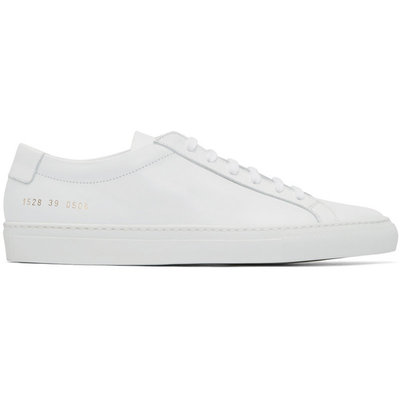 白色皮面低帮男女款8折休闲鞋