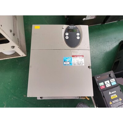 施耐德驱动器 LXM05AD57N4实拍6kw件 成色漂 议价