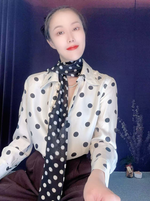 蘑菇英国代 TYZHURA 25新款 黑白波点领口丝带真丝衬衫