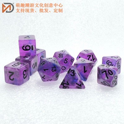 夜光效果龙与地下城多面体骰子