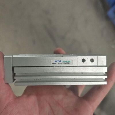 气缸HLQ12X40SAS  成色如图 功能完