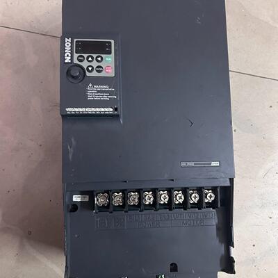 出售众辰变频器NZ200T-37GY-4 37KW 三相制。