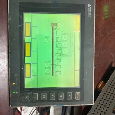 海泰克触摸屏PWS6800C-P 通电如图 配件出