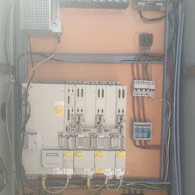SIMODRIVE 611驱动器    型号有6SN11