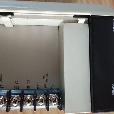 电源 CQM1-PA206  现货  功能包好