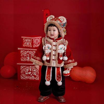 New style suit for male children for New Year greetings, a