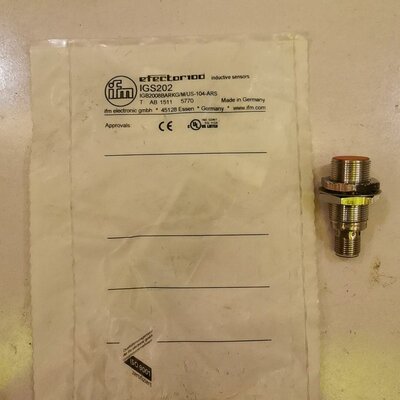 议价易福门IGS202，未使用连接器