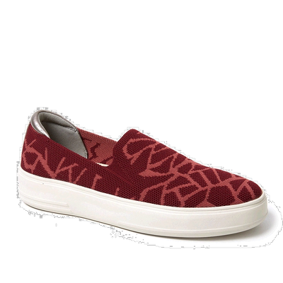 自营Dearfoams 女式 Sophie 一脚蹬运动鞋 - 赤霞珠 美国奥莱直发