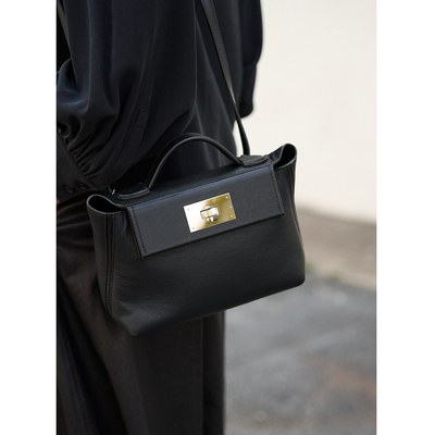 TOFOD 2424系列 原*头层Swift牛皮 黑色翻盖百搭手提腋下斜挎包包