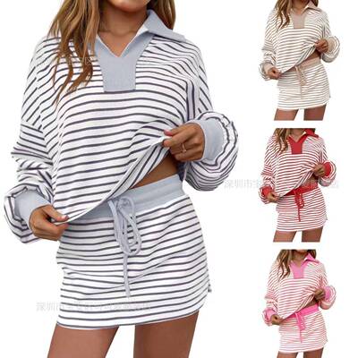 Renaishow Women's Athleisure Skort Set - Striped V-Neck Top