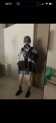 Montague2025秋季新款简约百搭连帽拼色拉链卫衣