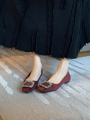 超显白！法式气质单鞋女水钻平底