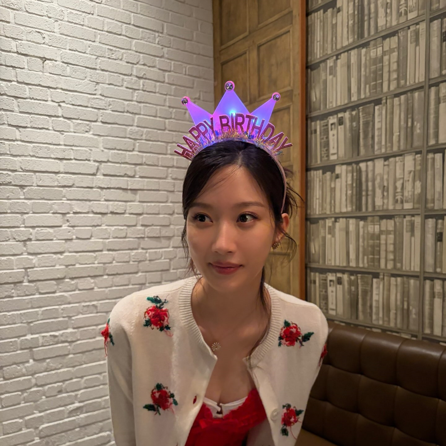 led发光皇冠生日帽派对头箍女聚会装饰拍照道具HAPPYBIRTHDAY发箍