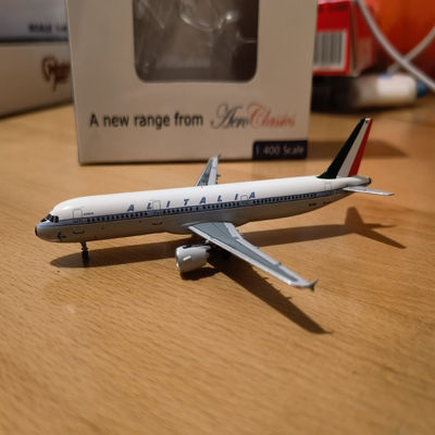 Aeroclassics 意大利航空 A321 复古涂装 EI-IXI【意大利航空复