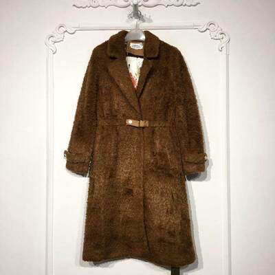 潮系列 8281S084 时尚仿皮草外套品牌女装折扣颦薪