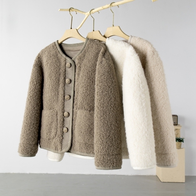 西湖阁老【魅】冬季仿皮毛一体暖糯拼接小香颗粒绒外套YM738