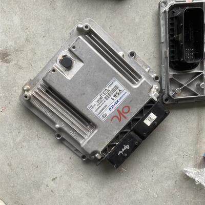 朗动 起亚K3发动机电脑板39131-2B568/39116-2B042/MEG17.9.8