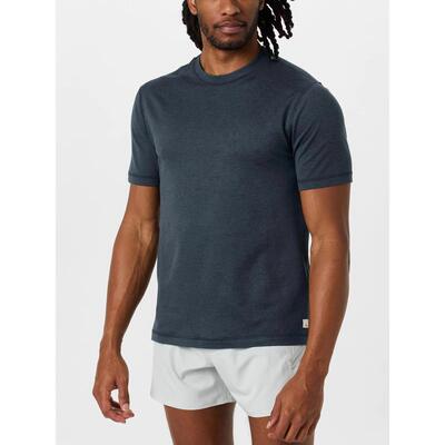 代购Vuori男士运动T恤舒适贴身轻量透气日常穿着活动自如